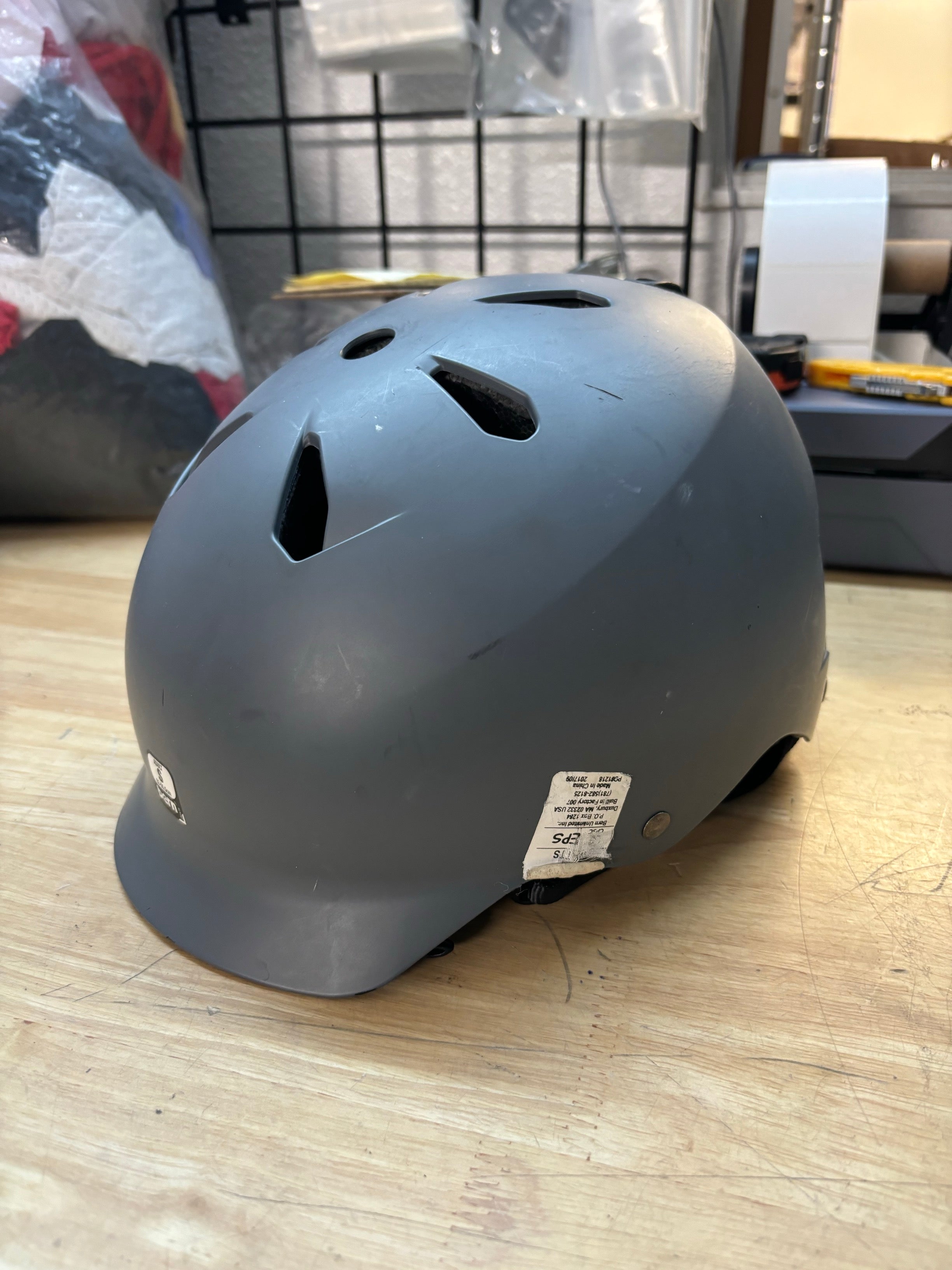 Used Bern Adult Small Grey Ski Helmet – ELEVATESPORTING